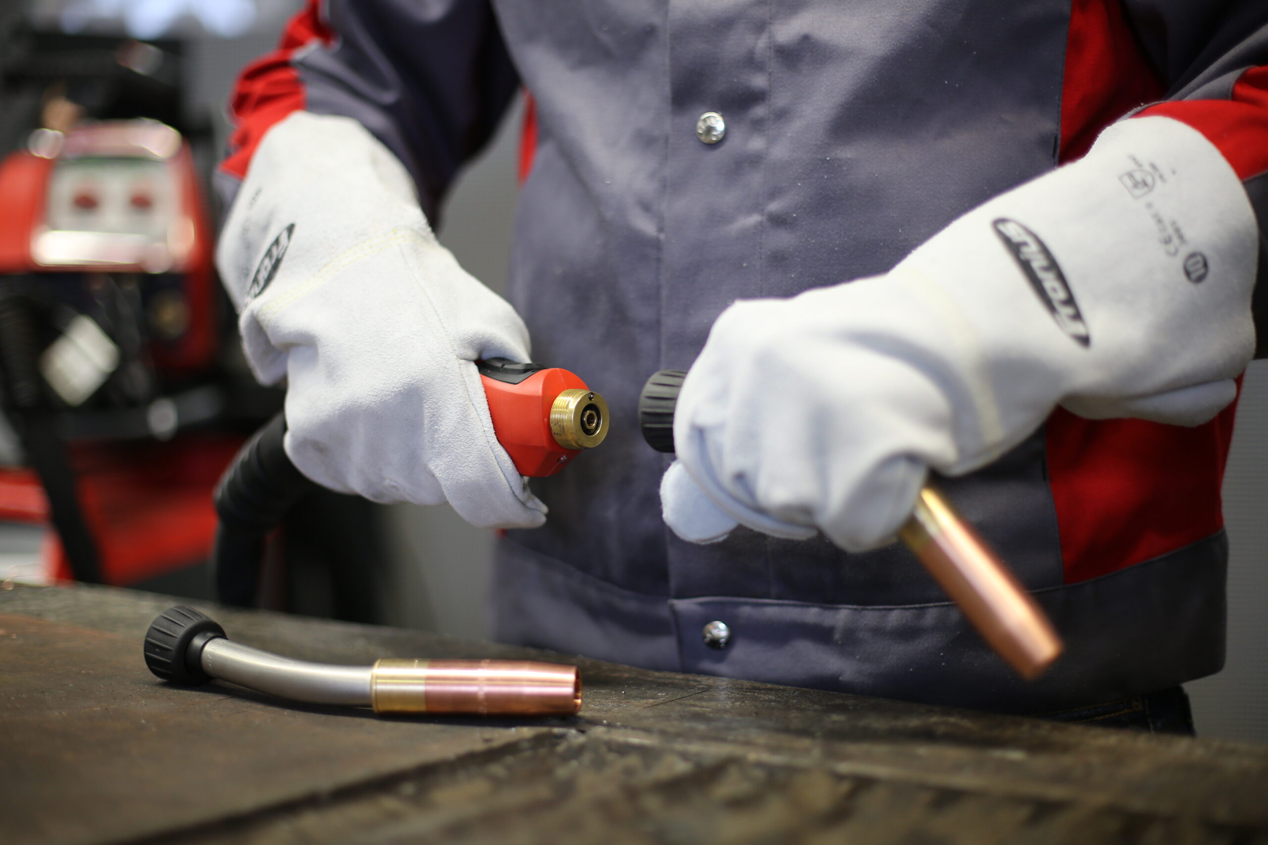 MIG/MAG Welding Torches - Details, differences and special functions