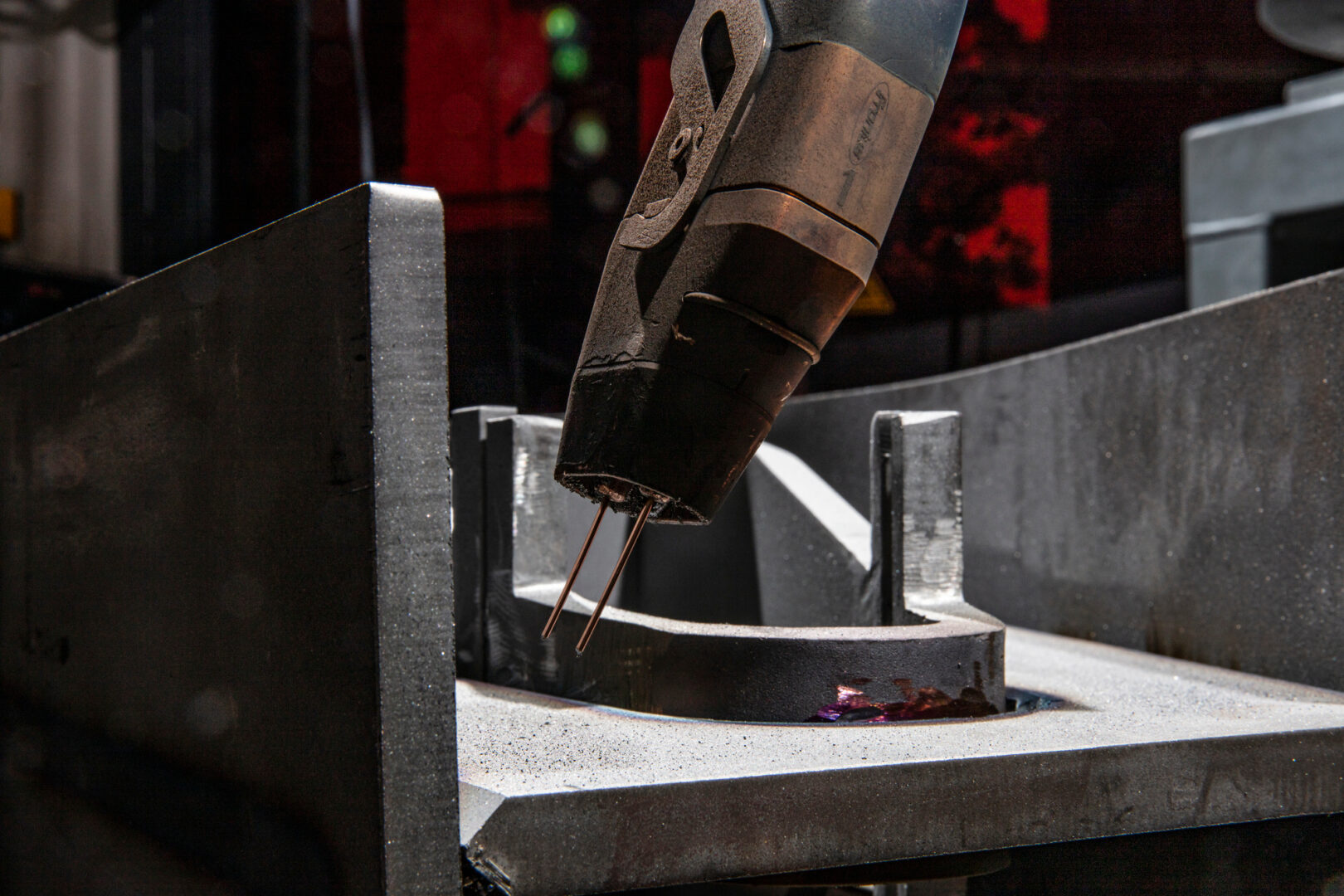 Double the speed: tandem welding of yellow goods